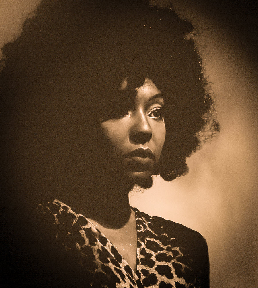 Photographing Velvet Jones – ALEXANDRAKING