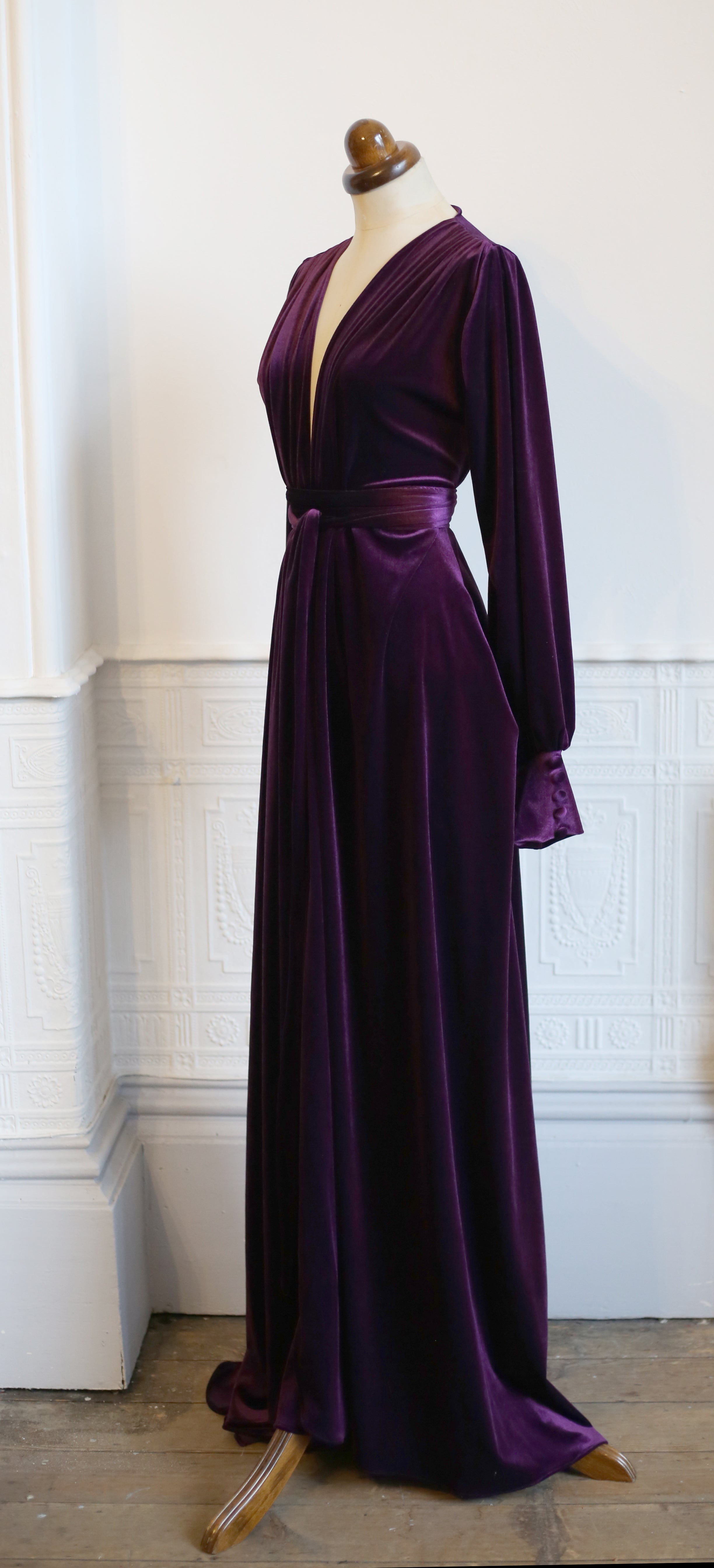 Vamp - Deep Purple Velvet Gown – ALEXANDRA-KING